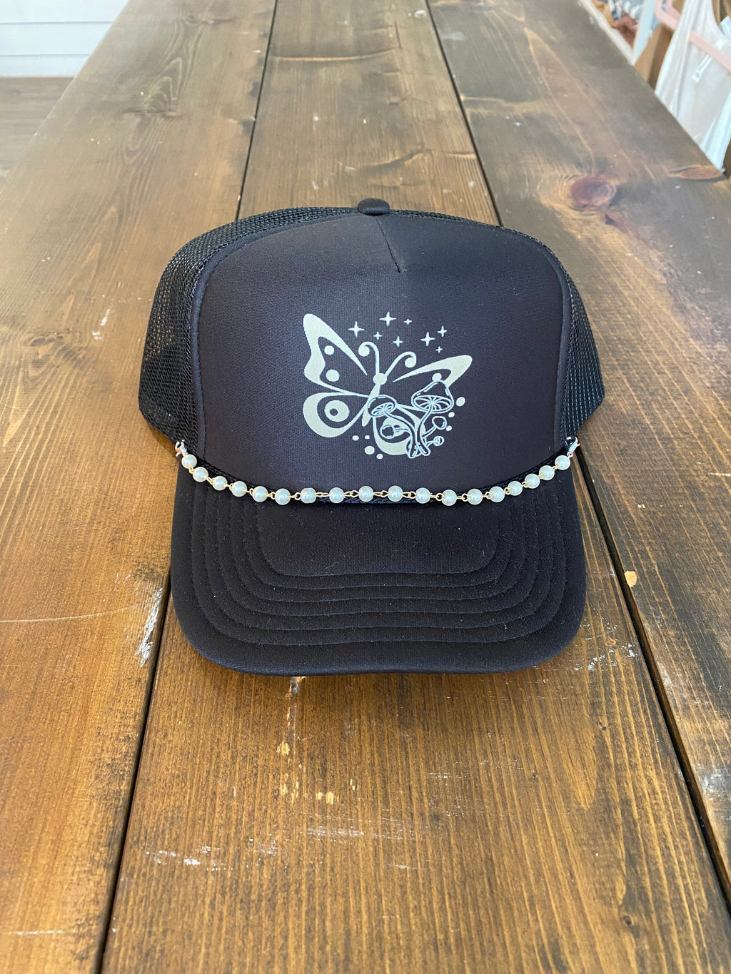 Butterfly Black Pearl Chain Trucker Hat – Tucked & Threaded